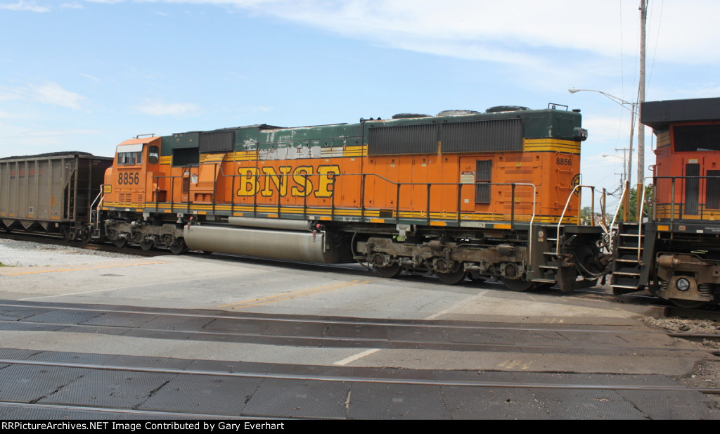 BNSF 8856